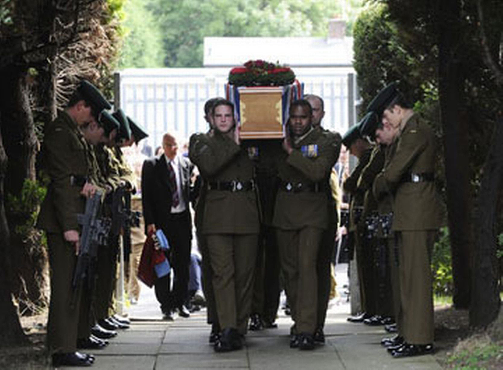 Rifleman Joe Murphy – Hero Killed Helping To Save A Fellow Trooper ...